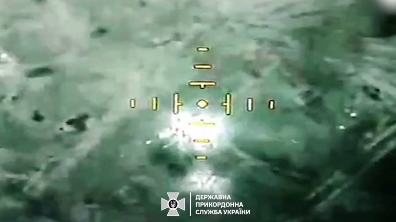 Прикордонники показали як полюють на російську техніку на лівобережжі