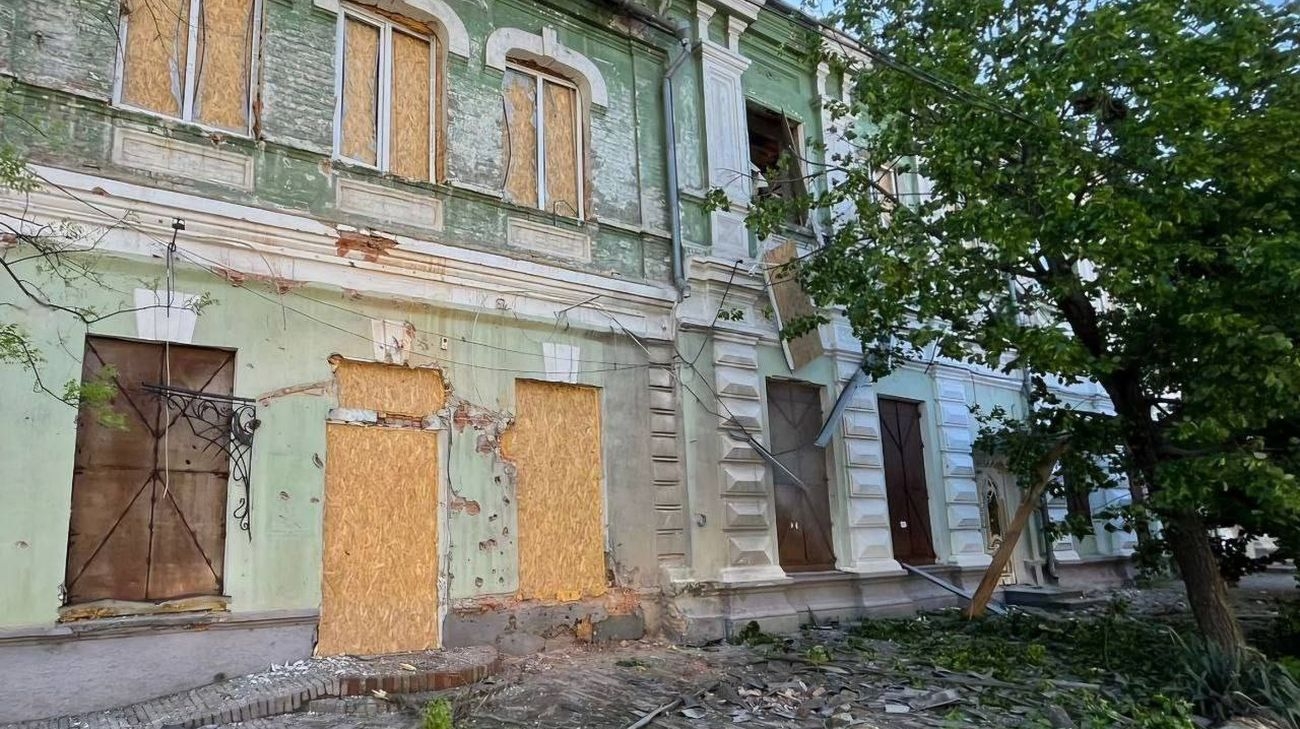 Russians damage three cafes and shop in Nikopol district – photo ...