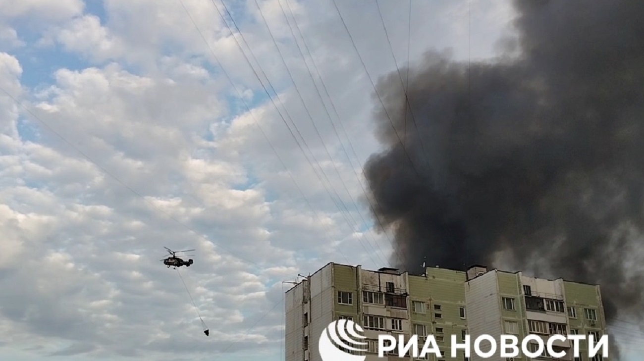 Large-scale fire in Moscow, aircraft deployed for firefighting – video ...