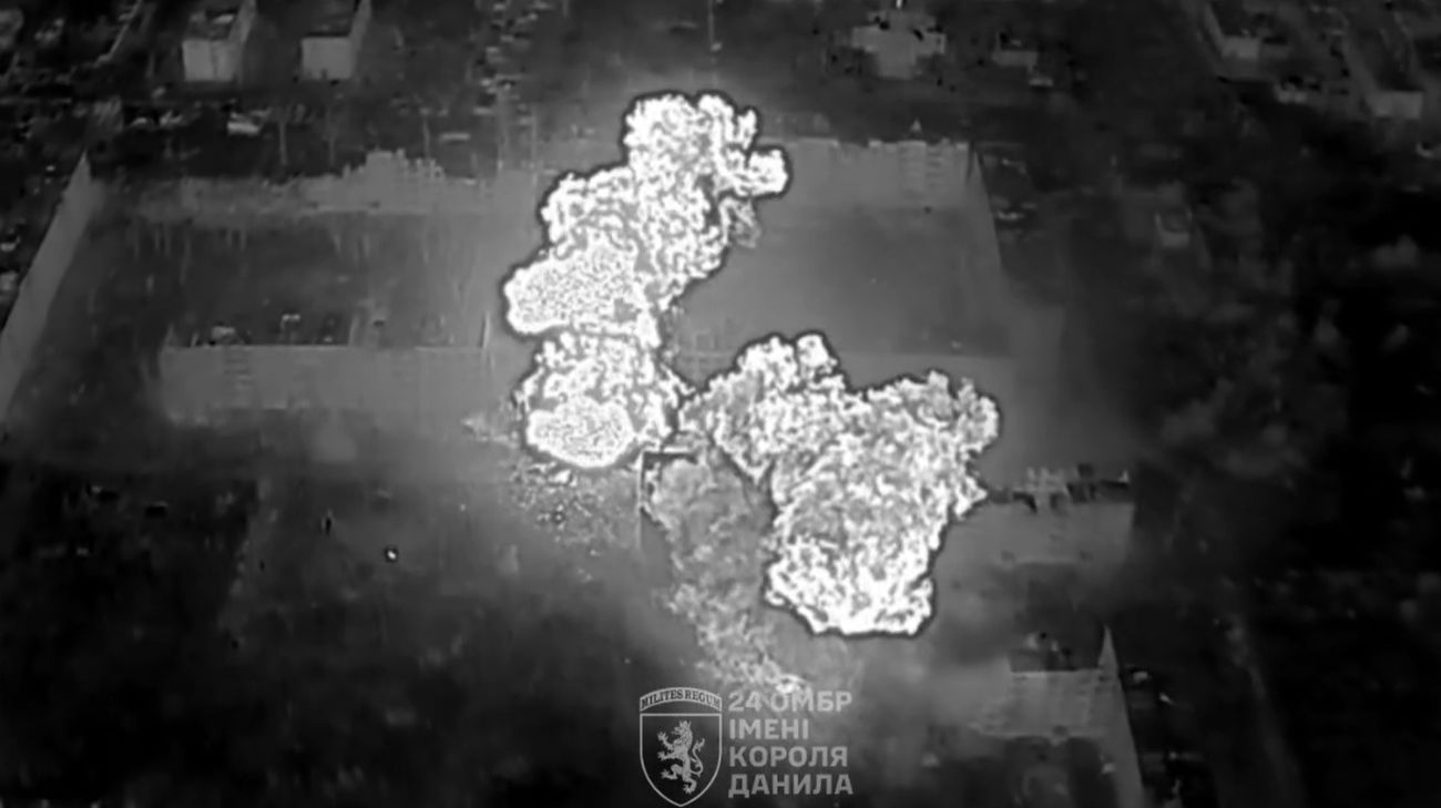 Ukrainian soldiers publish footage of Russians destroying Chasiv Yar ...