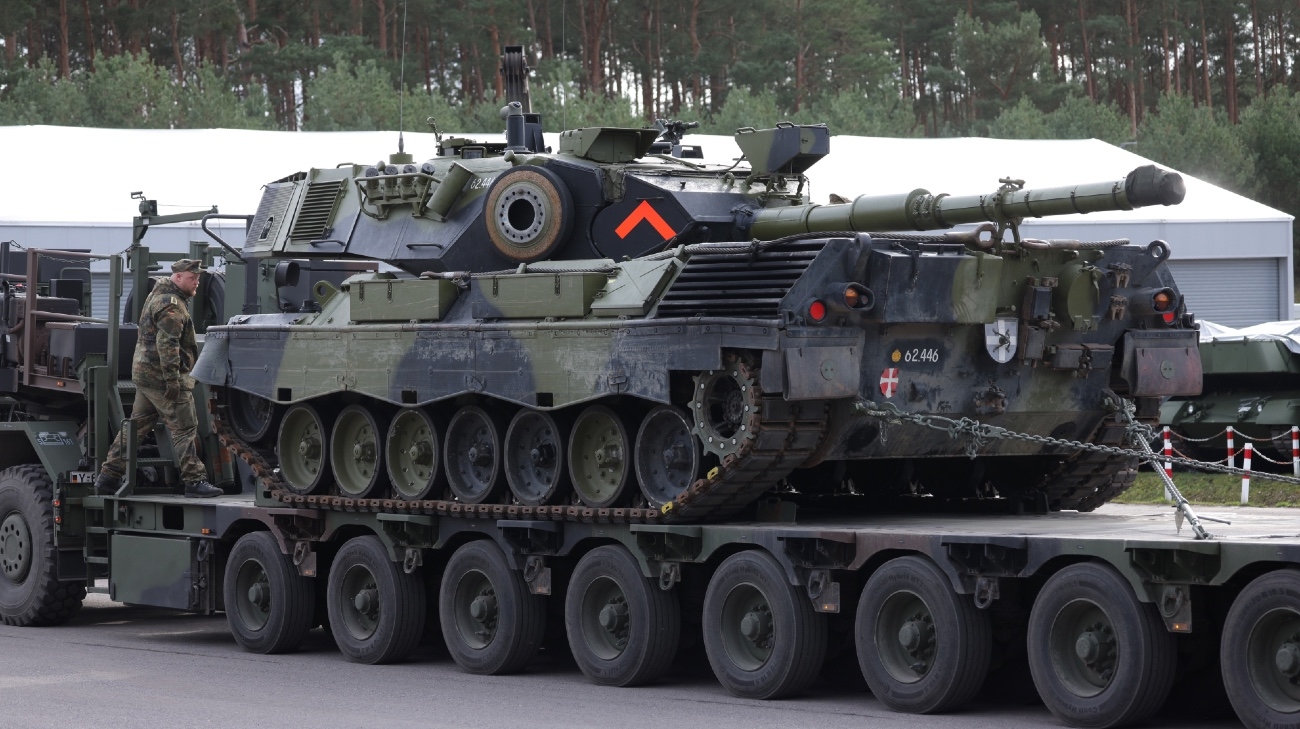 Germany and Denmark deliver eight Leopard 1A5 tanks to Ukraine ...