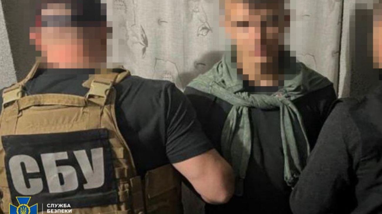 Жгли машины военных по заказу РФ в Одесской области задержали еще 4 поджигателей Украинская