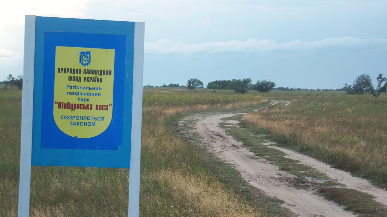 Russians turn Ukraine's Kinburn Spit into combat zone: fires destroy ...