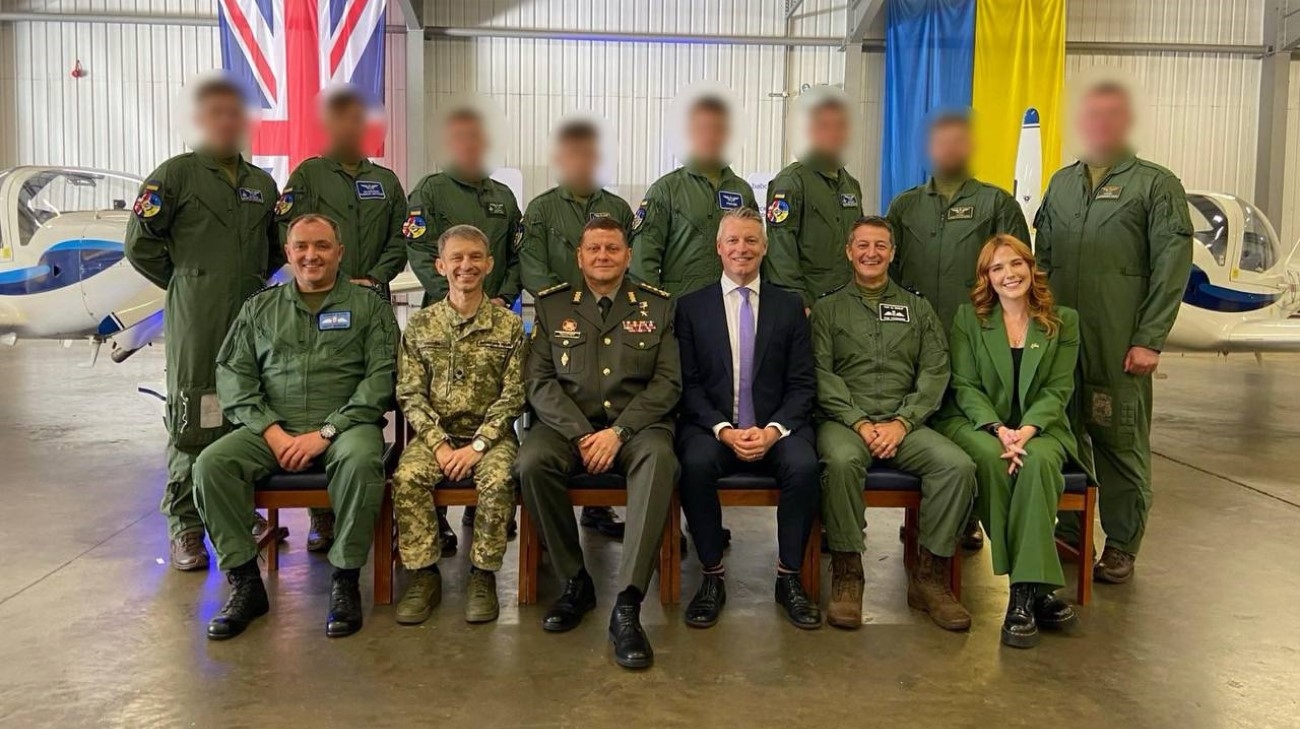 Third cohort of Ukrainian pilots completes training in UK; Ukraine's ...