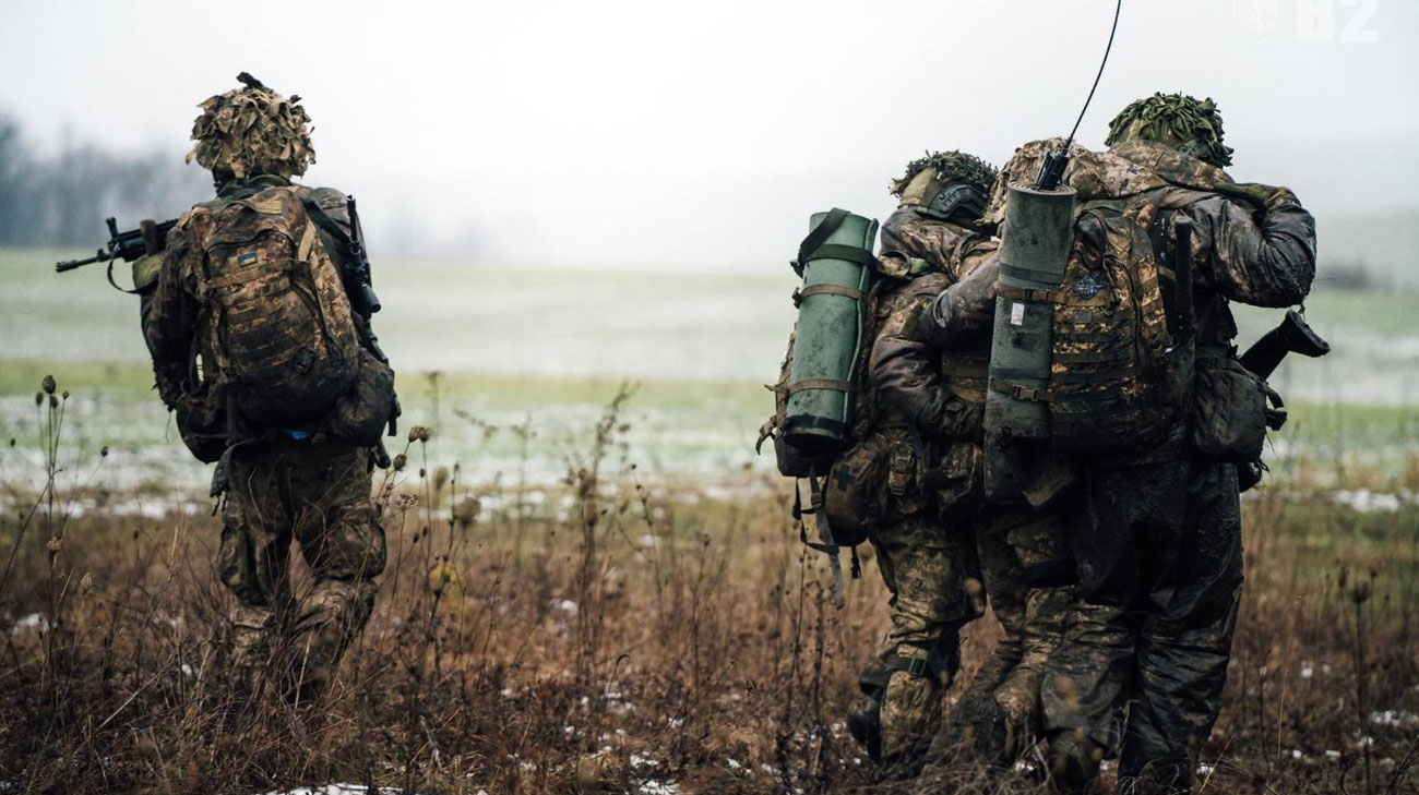 Russia loses 1,600 soldiers and over 400 units of weapons and equipment ...