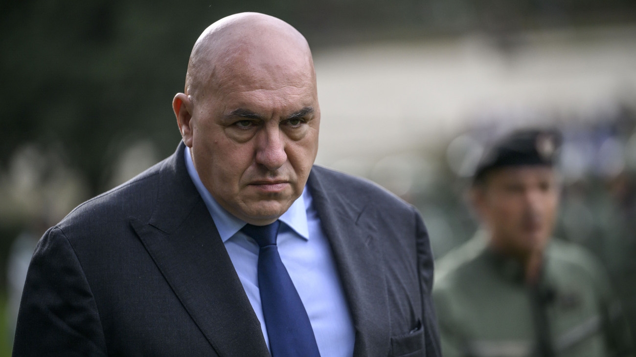 No simple solution for war in Ukraine, says Italian defence minister ...