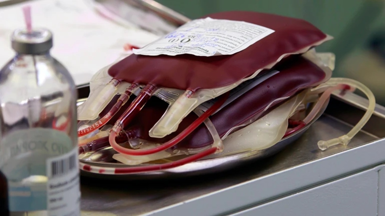 Ukrainian soldiers perform transfusion under fire using blood delivered ...