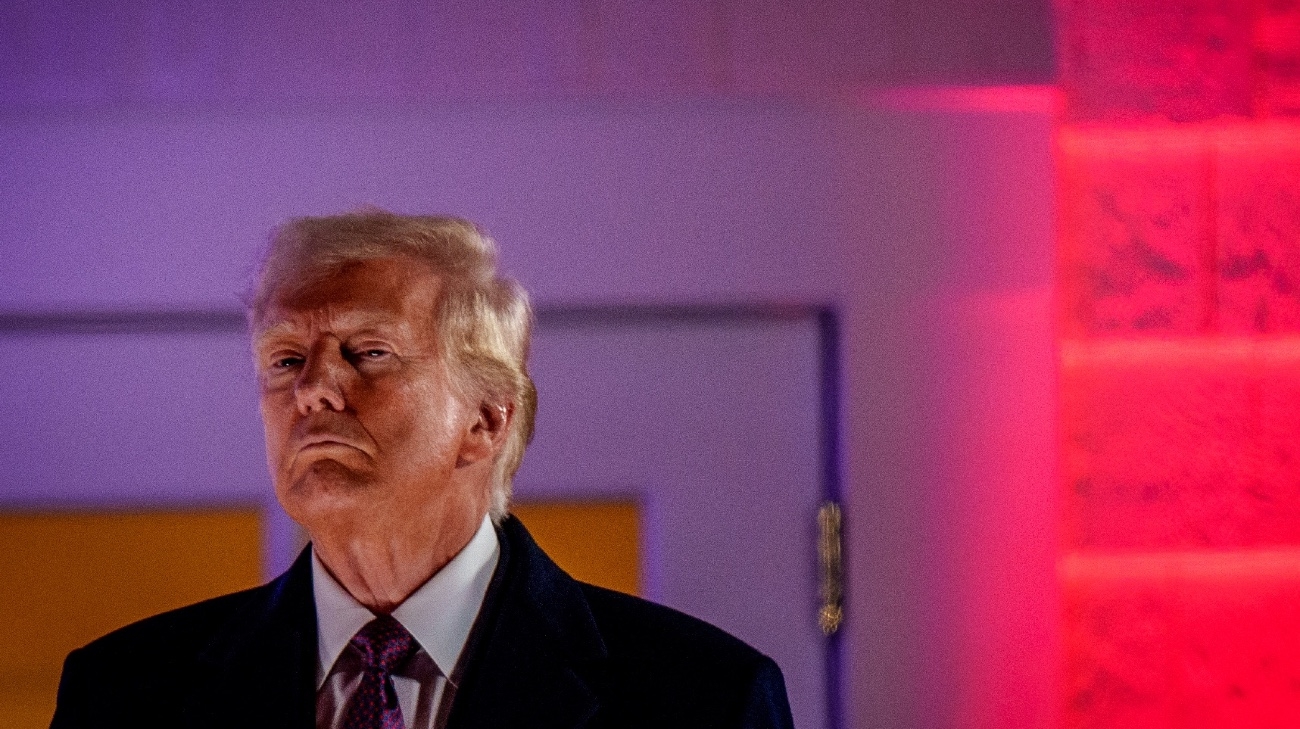 Trump says he will allow Ukrainian refugees to remain in US until end ...